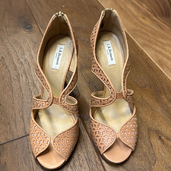 LK Bennett | Shoes | Lk Bennett Beige Leather Pumps | Poshmark